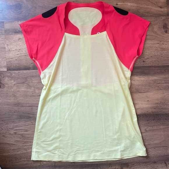 Merrell | Tops | Merrell Racing Short Sleeve Top | Poshmark
